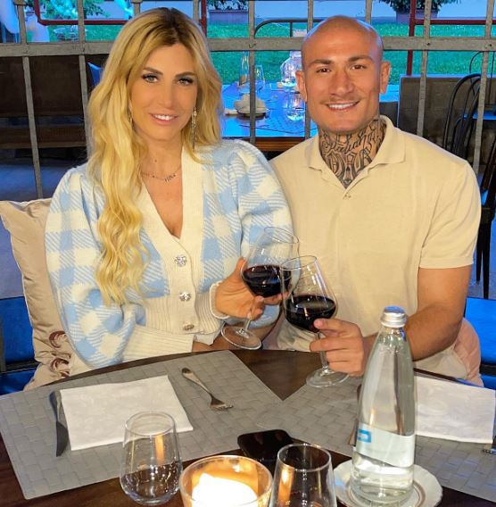 Who is Paola Caruso?: Wiki, Age, Husband, Height, Net Worth, Family & Bio