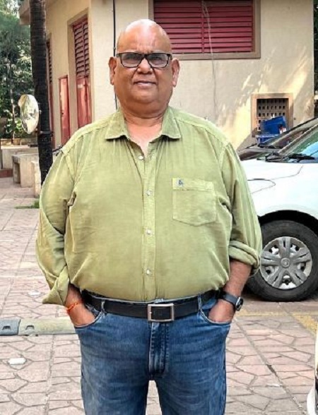 Satish Kaushik Children, Spouse, Age, Death, Biography, Family, Movies ...
