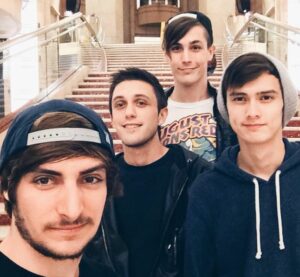 Tim Henson (Polyphia) Wiki, Biography, Height, Girlfriend, Age, Family ...