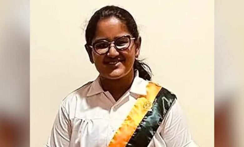 Meera Antony (Vijay Antony’s Daughter) Wiki, Age, Sister, Boyfriend ...