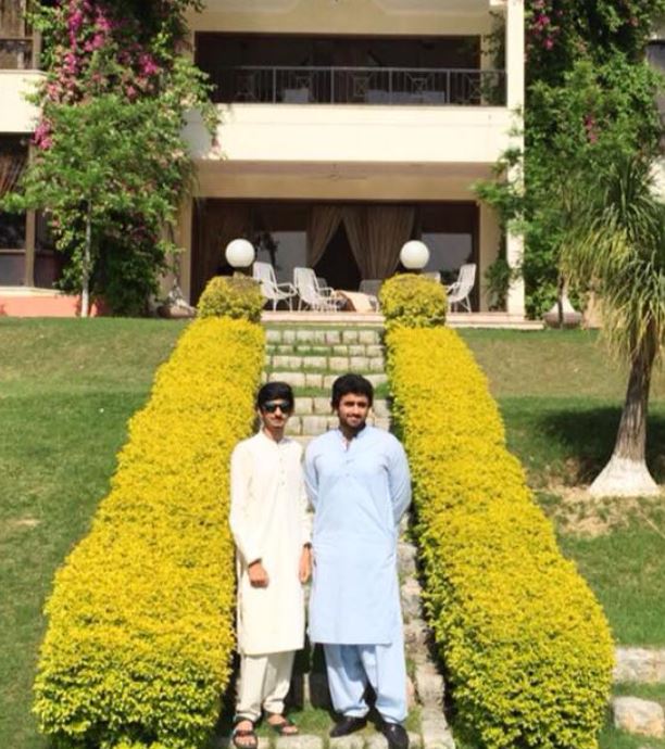 Asim Jamil (Tariq Jamil’s Son) Wiki, Age, Wife, Family, Kids, Biography ...