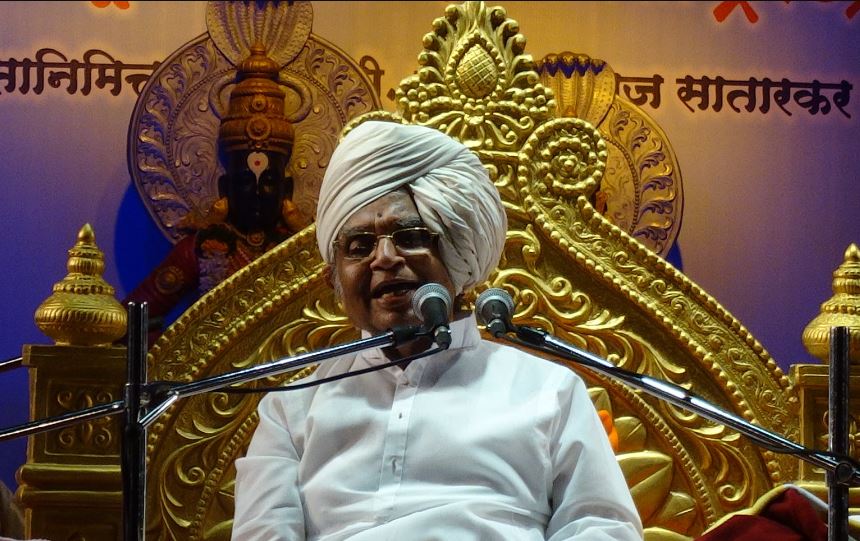 Who was Baba Maharaj Satarkar? Wiki, Biography, Age, Wife, Children ...