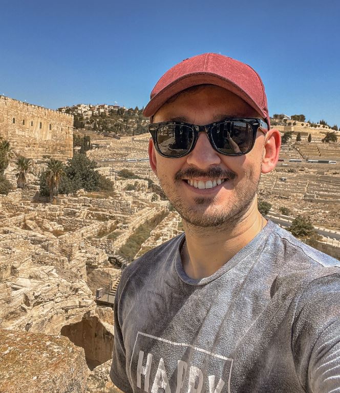 Who is Hananya Naftali? Wiki, Age, Wife, Parents, Net Worth, Religion ...