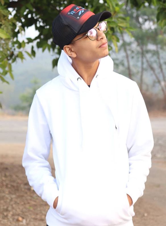 Kayden Sharma Age, Wiki, Birthday, Girlfriend, Height, Parents ...