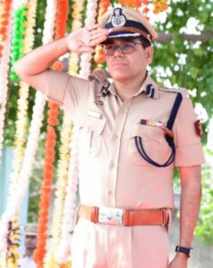 Manoj Kumar Sharma (IPS) Biography, Wiki, Wife, Age, Parents, Education ...