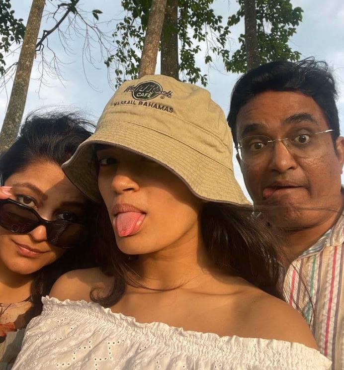Who is Parag Desai 'Wagh Bakri'? Wiki, Age, Wife, Kids, Family, Net ...