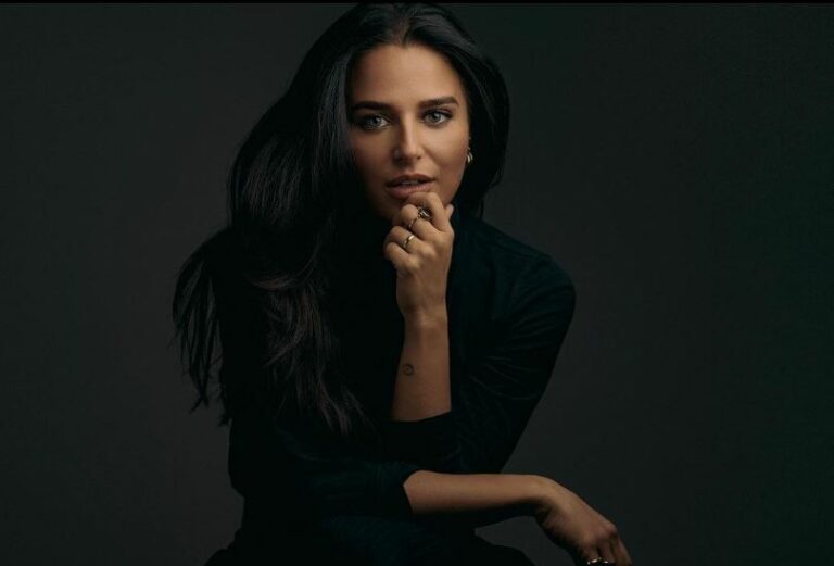 Stephanie Nur: Wiki, Height, Husband, Age, Ethnicity, Parents, Net ...