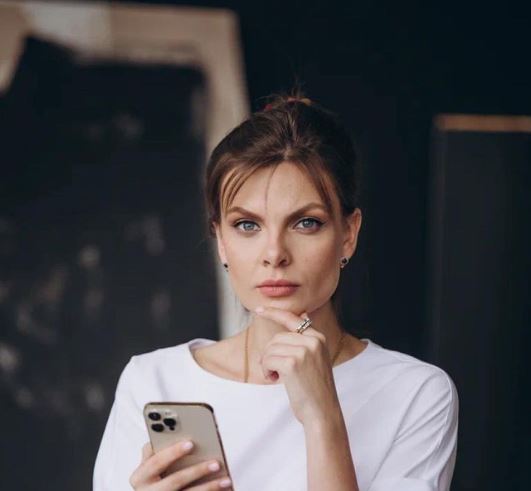 Who Is Daria Sadovskaya? Wiki, Age, Boyfriend, Family, Height, Net ...