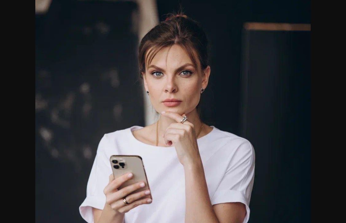 Who Is Daria Sadovskaya? Wiki, Age, Boyfriend, Family, Height, Net ...