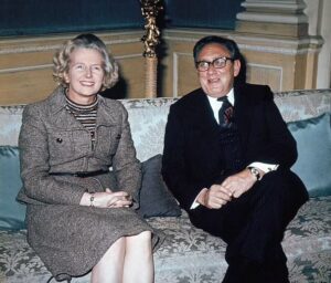 Who is Elizabeth Kissinger? Wiki, Age, Husband, Family, BIO & Facts ...