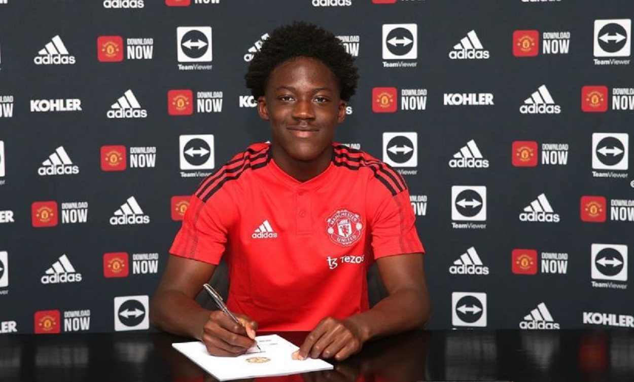 Kobbie Mainoo Height, Weight, Age, Net Worth, Parents, Girlfriend ...