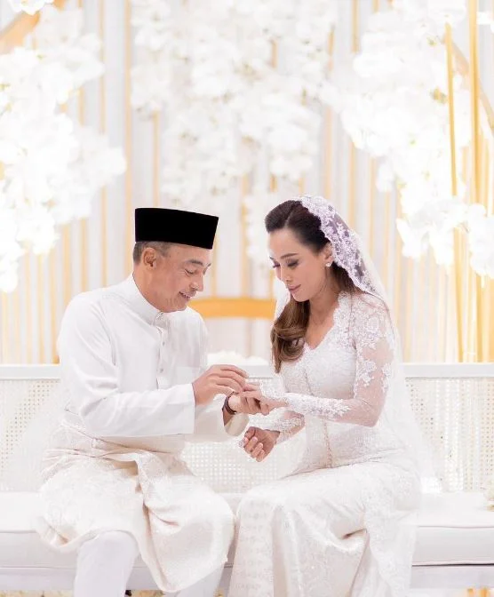 Yati Zainuddin Wiki (Nazir Razak’s Second Wife): Age, Family, Career, Biography & More