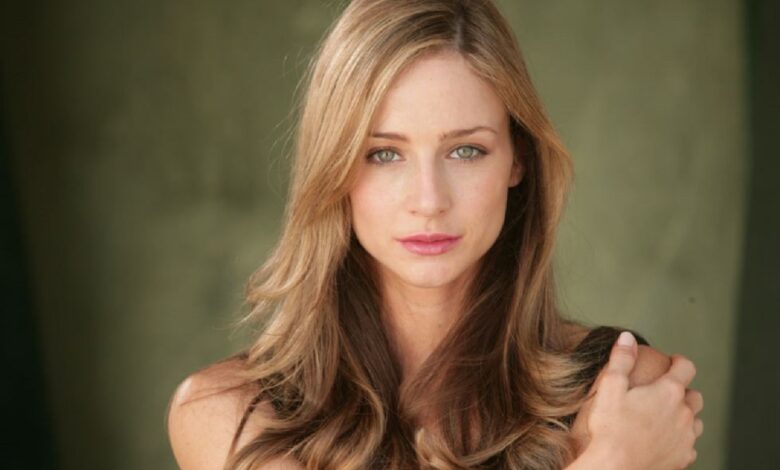 Who is Katharine Towne? Wiki, Age, Husband, Family, Height, Net Worth & BIO