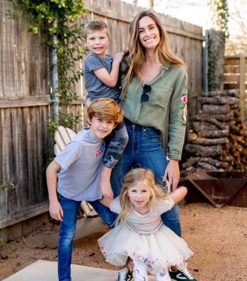Who Is Kim Wolfe? Wiki, Age, Husband, Children, Family, Height & Biography