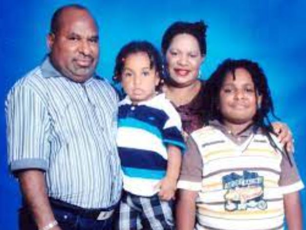 Lukas Enembe Age, Wife, Children, Biography, Family, Death, Net Worth ...