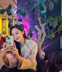 Mihye (Model) Biodata, Wiki, Age, Height, Net Worth, Family, Boyfriend ...