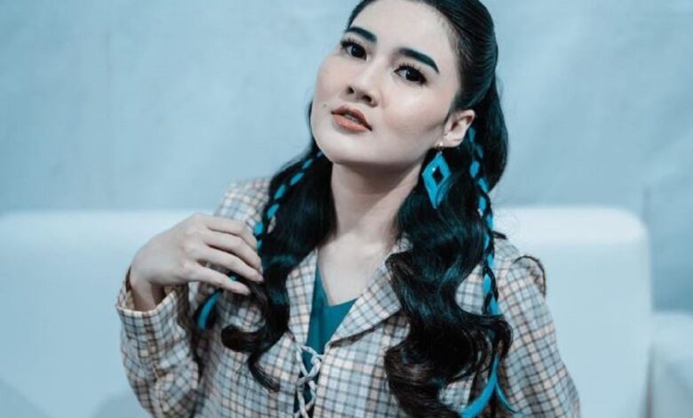 Who is Nella Kharisma? Wiki, Biodata, Age, Height, Boyfriend, Family & More