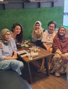 Who is Putri Patricia? Biodata, Wiki, Age, Husband, Kids, Family ...