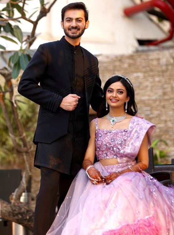 Who Is Urvish Desai? Wiki, Biography, Age, Family & Facts About Swini ...
