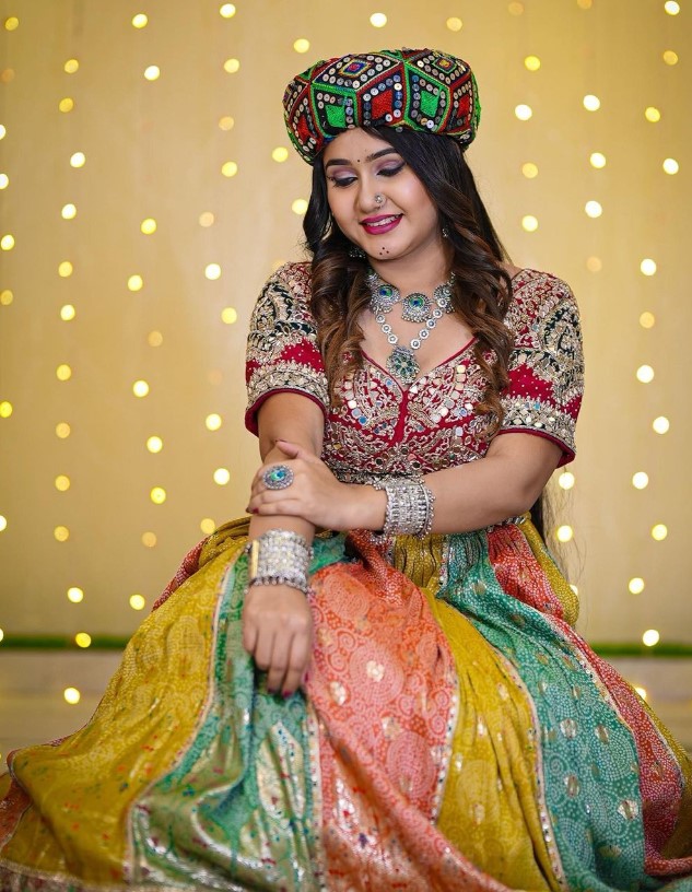 Who Is Divya Upadhyay? Wiki, Age, Boyfriend, Parents, Caste, Height ...