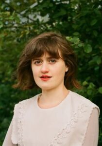 Who Is Ella Bruccoleri? Wiki, Age, Parents, Height, Ethnicity ...