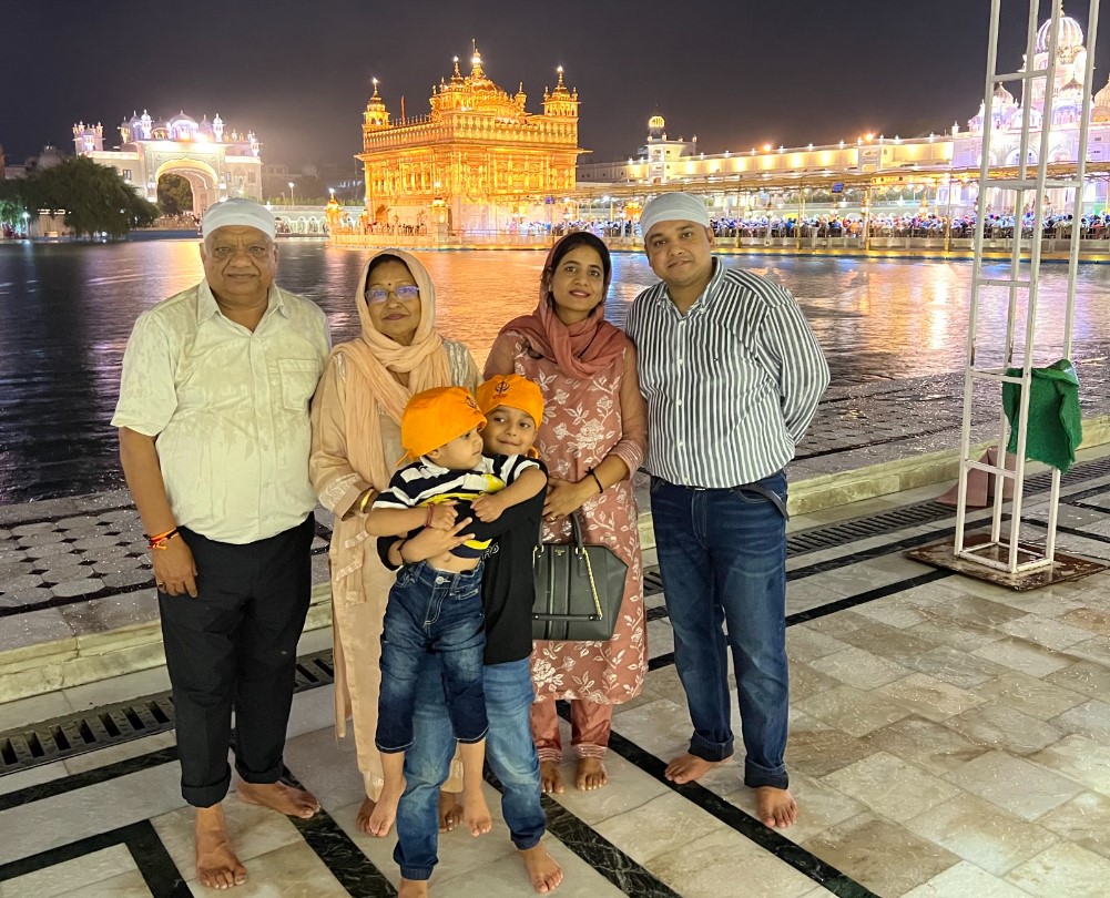 Dr. Piyush Singla (IAS) Biography, Wiki, Age, Wife, Family ...