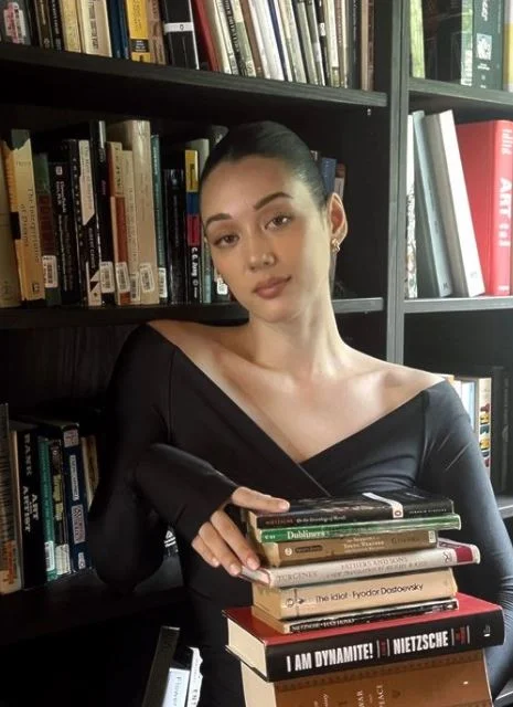 Kim Jones Biography, Age, Height, Husband, Sister, Parents, Net Worth ...