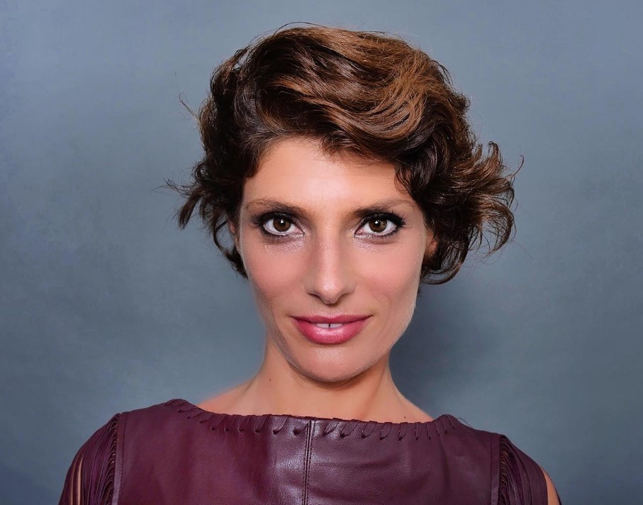 Who Was Neuza Teixeira? Wiki, Biography, Age, Husband, Family, Death ...