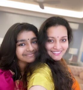 Renu Desai Biography, Age, Husband, Kids, Height, Caste, Family & Affairs