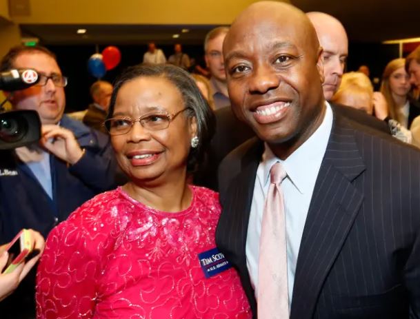 Tim Scott Height, Weight, Age, Wife, Children, Girlfriend, Family ...