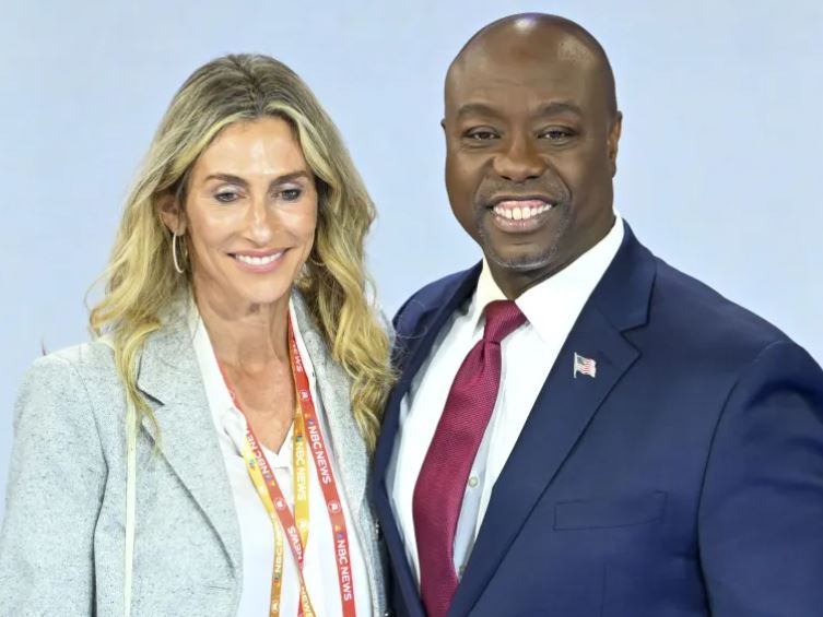 Tim Scott Height, Weight, Age, Wife, Children, Girlfriend, Family ...