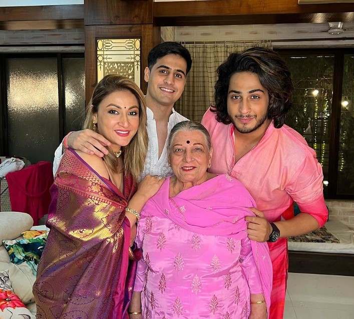 Who Is Urvashi Dholakia? Meet Her Husband, Twin Sons, Marriage ...