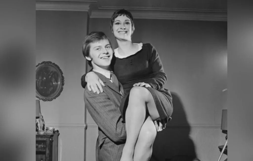 Daniel Lavender (Ian Lavender's Son) Wiki, Age, Wife, Net Worth, Family ...