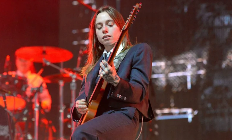 Julien Baker Height, Weight, Measurements, Age, Girlfriend, Parents ...