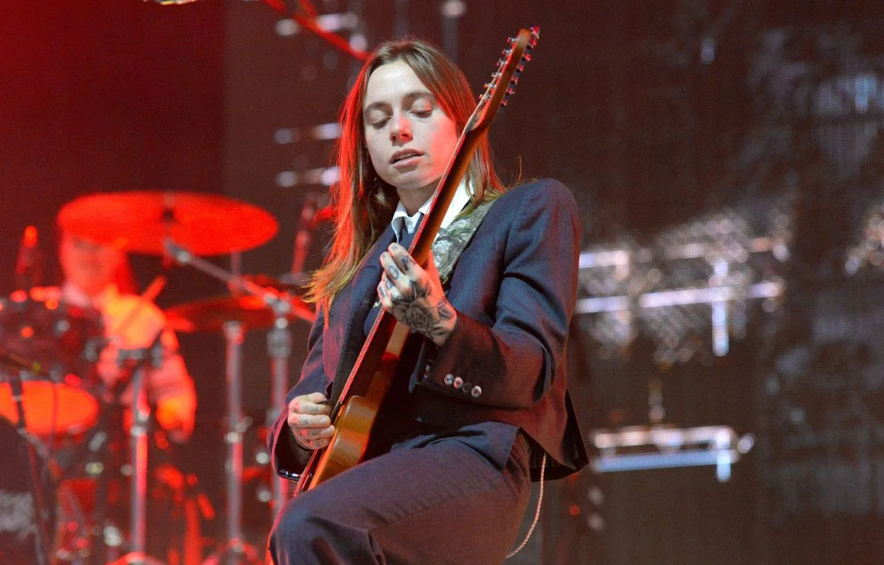 Julien Baker Height, Weight, Measurements, Age, Girlfriend, Parents ...