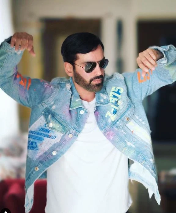 Who Is Kush Sinha? Wiki, Age, Wife, Net Worth, Family & BIO Of ...