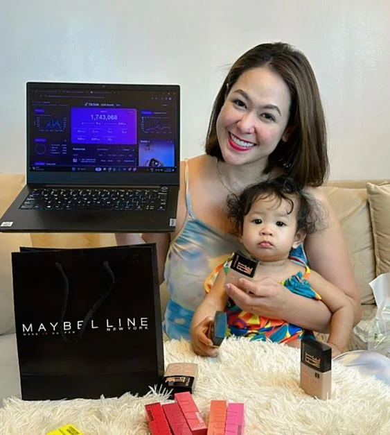 Who Is Zara Lopez? Wiki, Biography, Husband, Children, Age, Height ...
