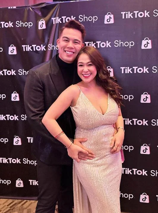 Who Is Zara Lopez? Wiki, Biography, Husband, Children, Age, Height ...