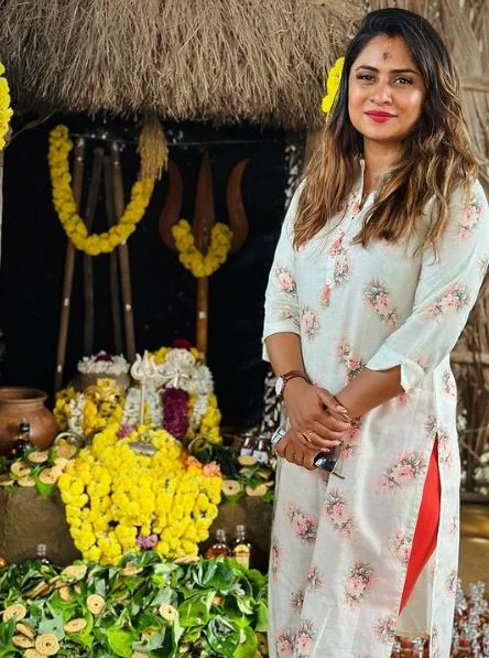 Who Is Deepak? Deepika Das' Husband Wiki, BIO, Age, Family, Caste, Net ...